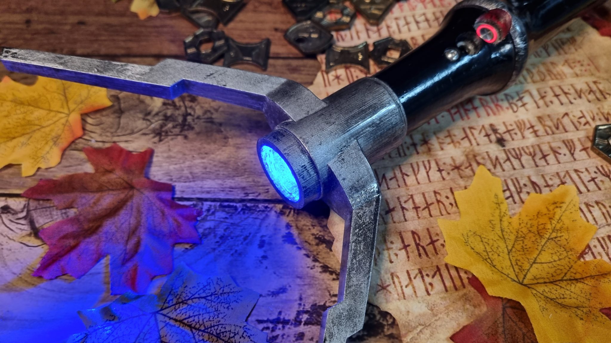 Witcher Silver Sword Lightsaber - Tethan Props